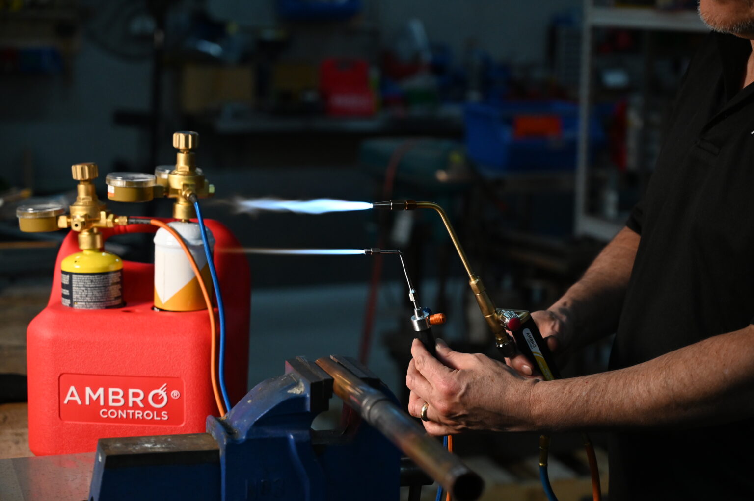 Ambro Controls Oxyset Pro v.s. Precision Torch - 4 Key Differences ...